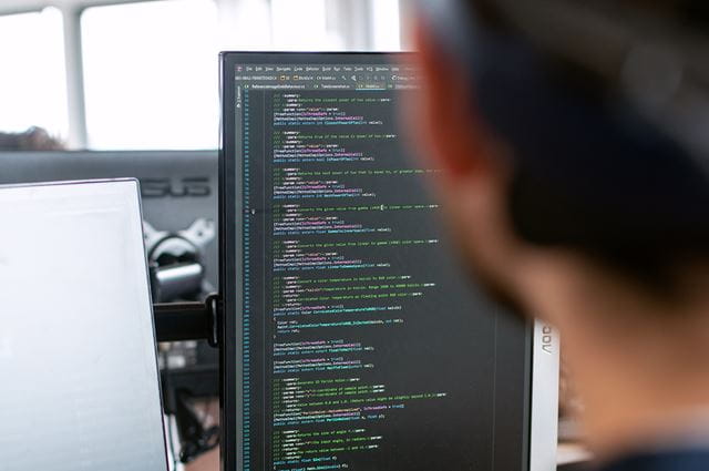 Was macht ein/e Informatiker/in Applikationsentwicklung?